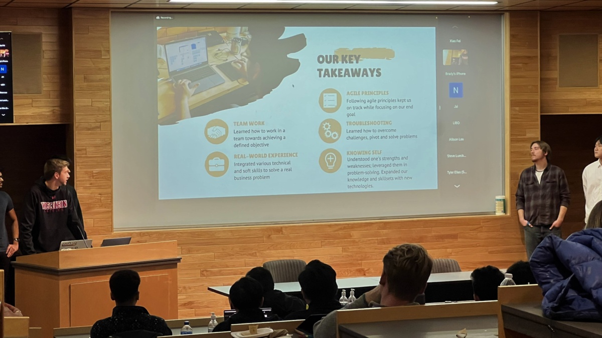 Field's Capstone Course a Win-Win for Students and Industry Partners - School of Computer, Data ...