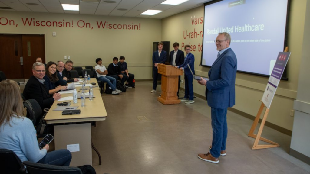 2025 in Photos - School of Computer, Data & Information Sciences